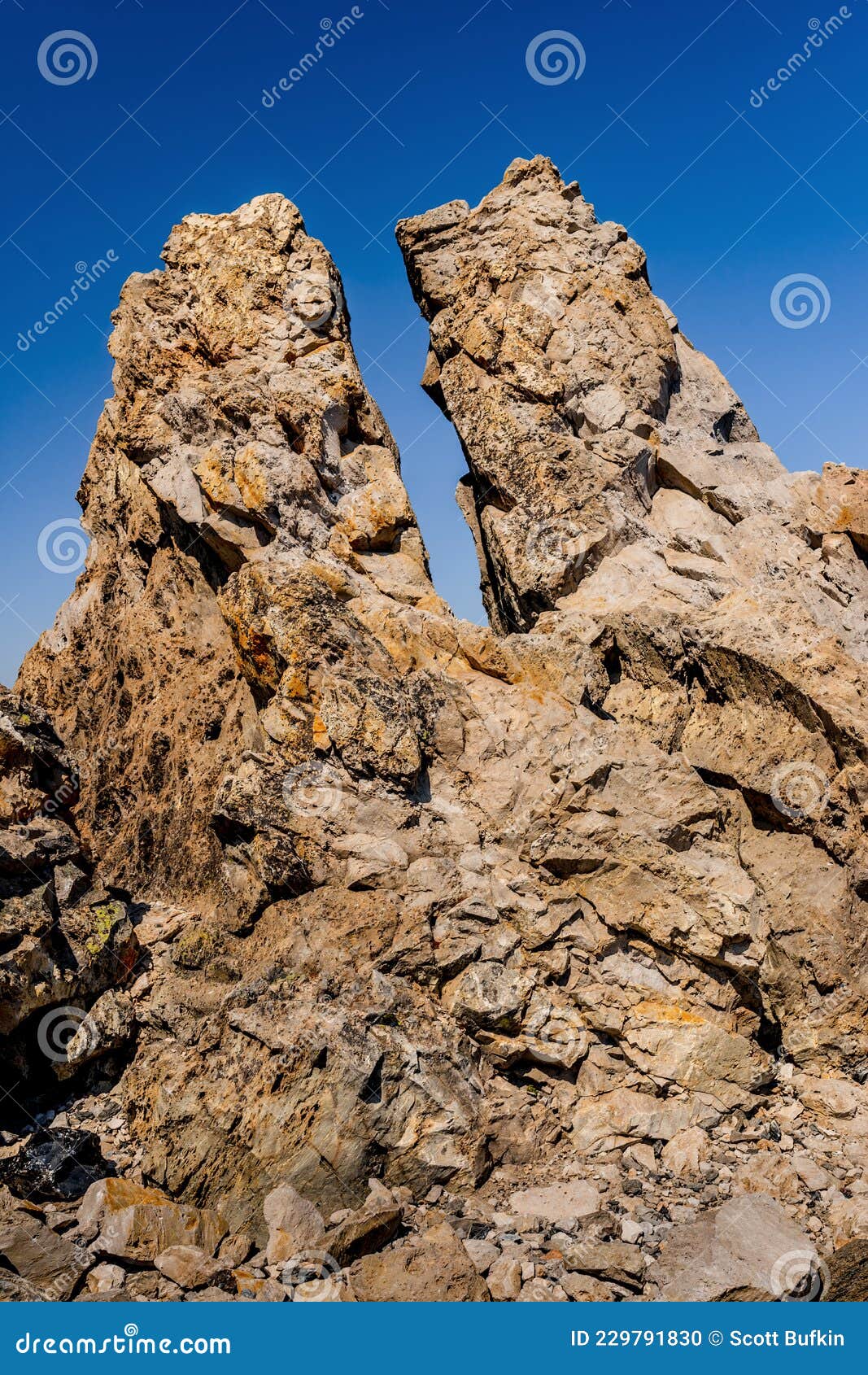 Notch in the Lava Field stock photo. Image of landscape - 229791830