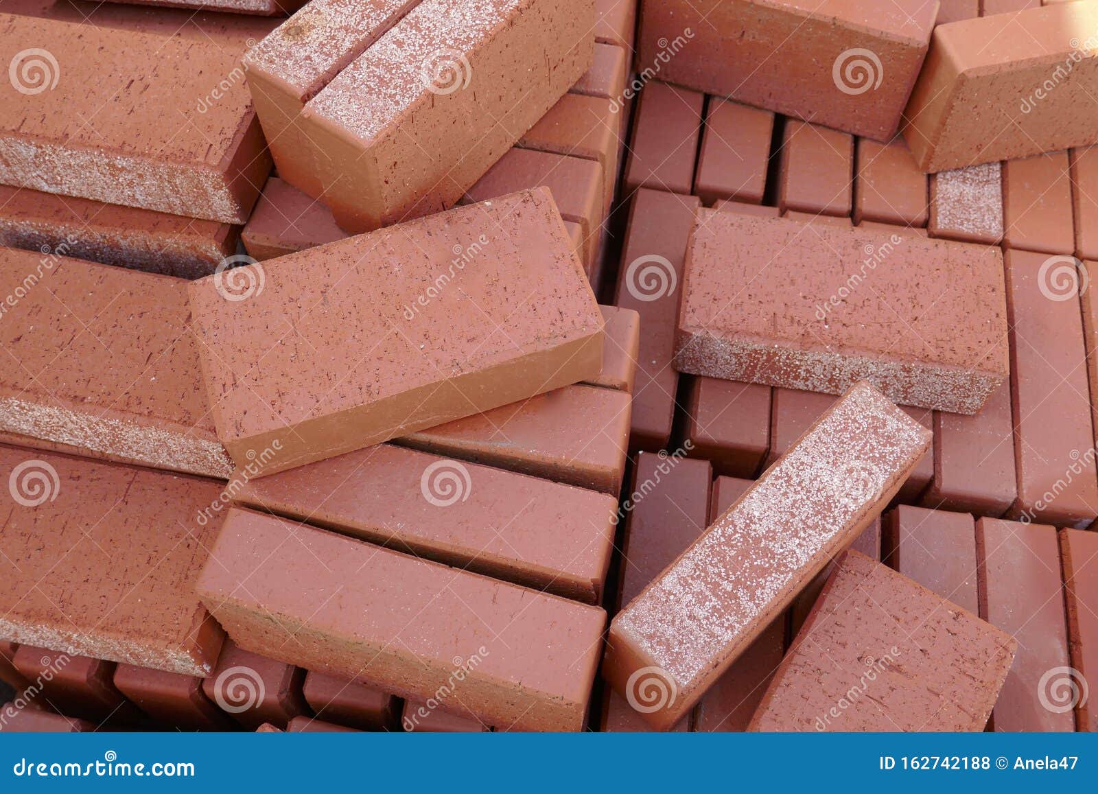 Rectangular Red Paving Stones in the Building Materials Trade for Sale ...
