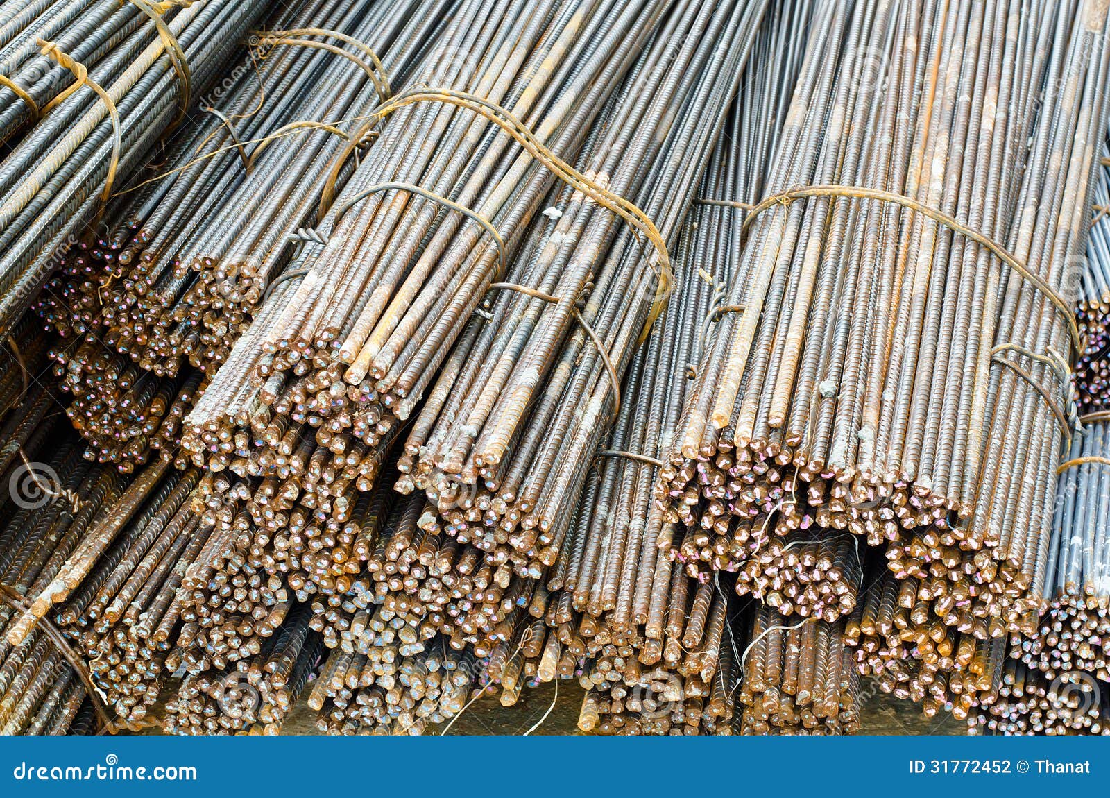 Rectangular Steel STEEL ROD Stock Photo - Image of group, thin: 31772452