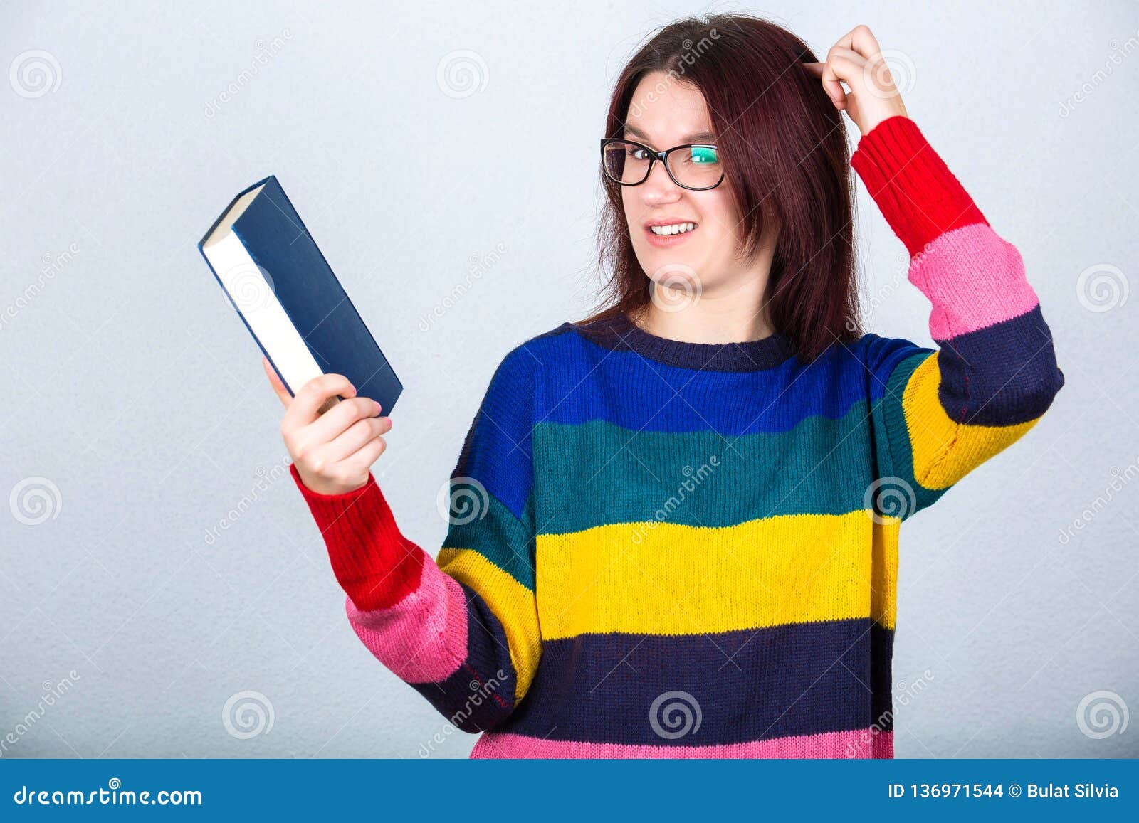 Recuerde foto de archivo. Imagen de persona, hermoso - 136971544