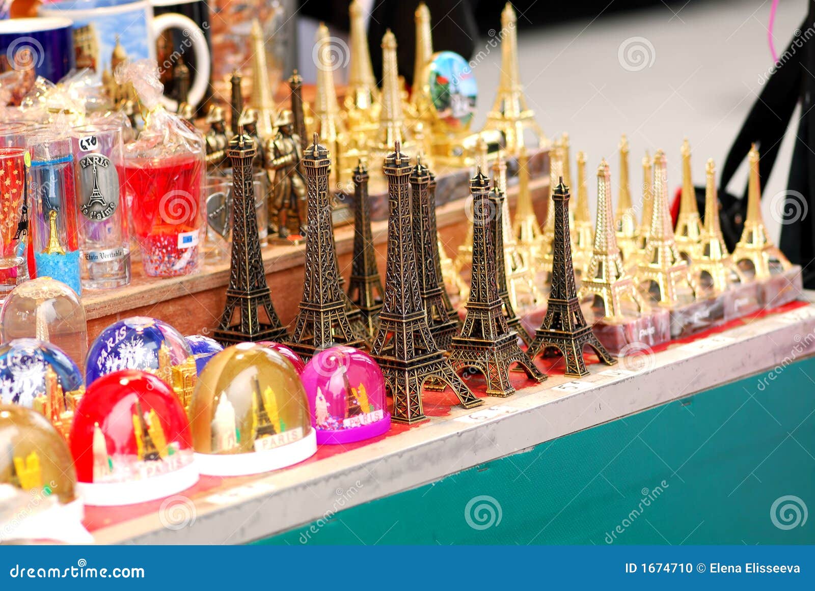 Recuerdos De La Torre Eiffel Foto de archivo - Imagen de viaje, turismo ...