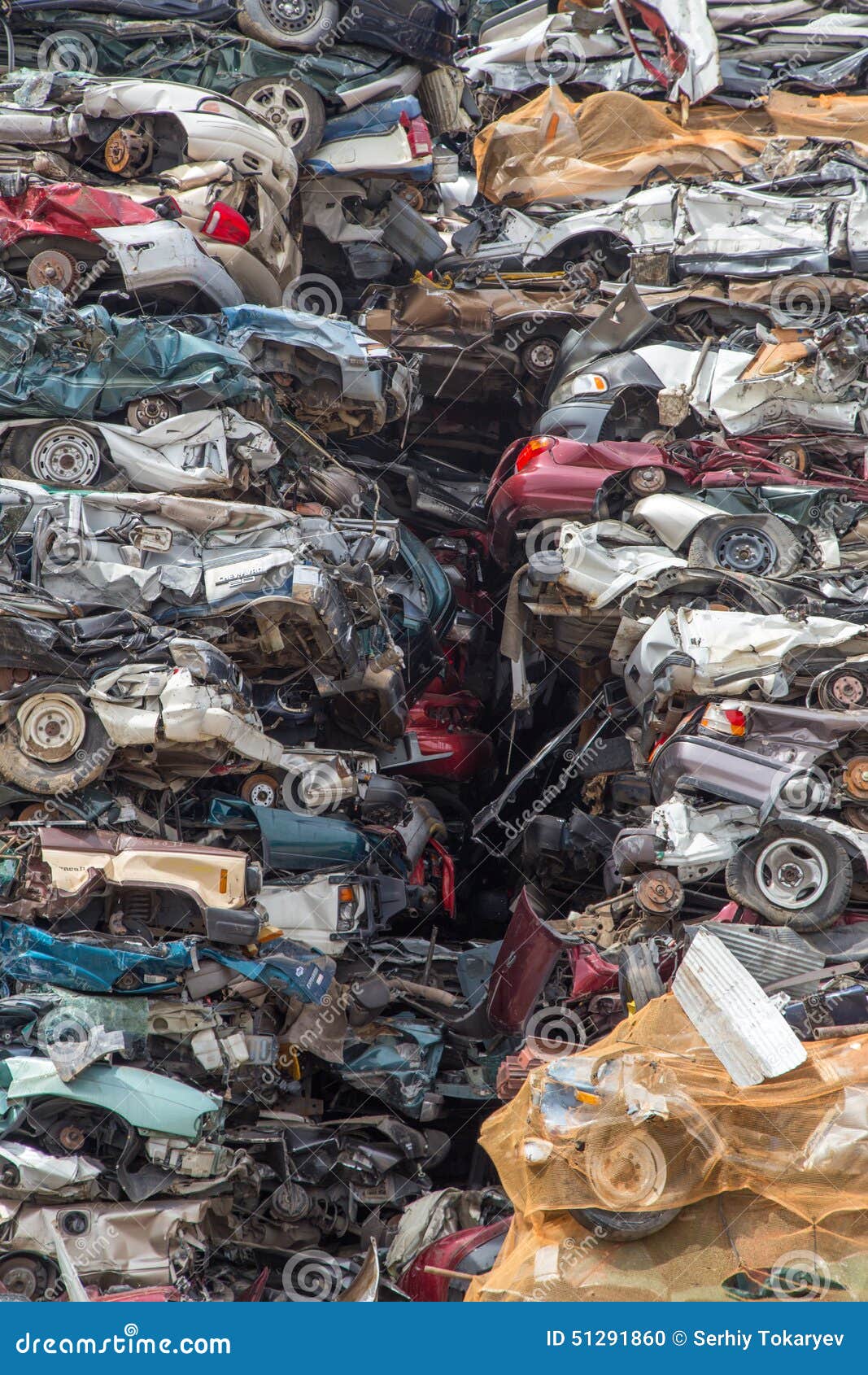 Recycle cars editorial image. Image of ready, processing - 51291860