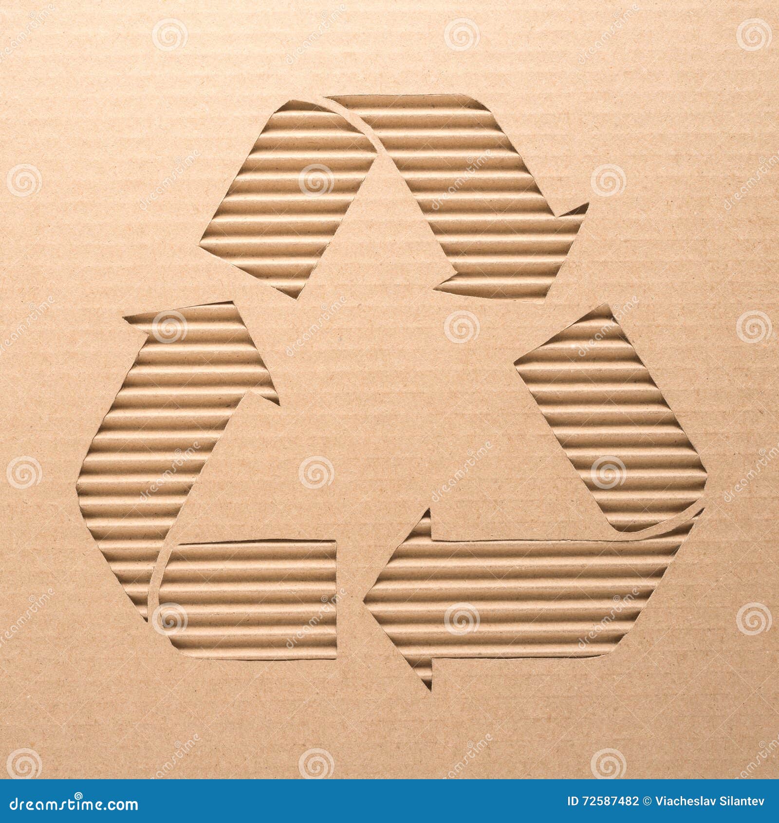 Recycle Sign on a Cardboard Stock Photo - Image of clean, environment ...