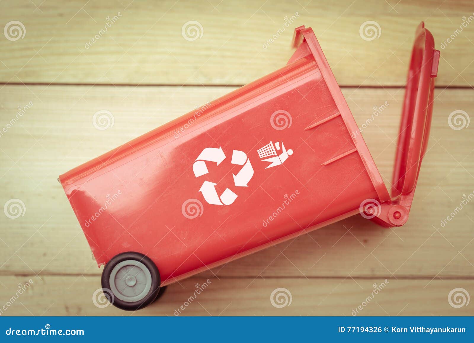 Recycleer De Bak Van Het Bakafval Stock Foto - Image of ecologie, groen ...