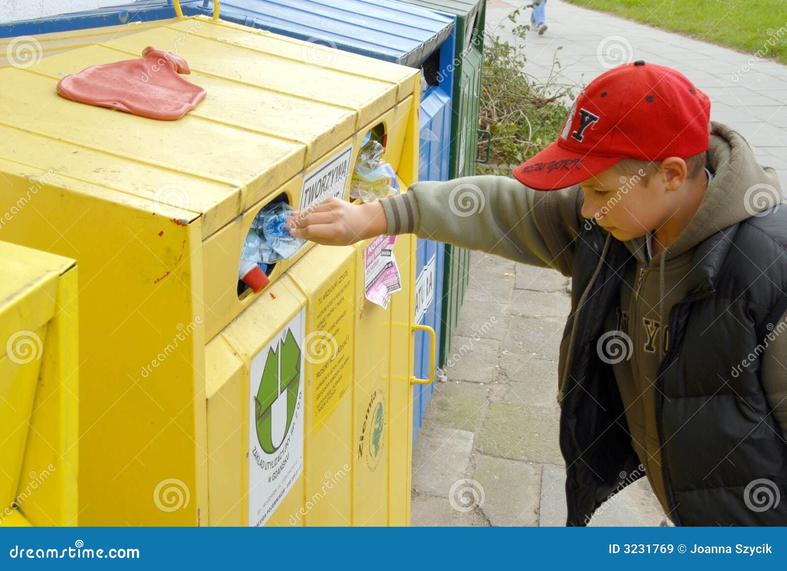 Recycling stock image. Image of ltkidspics, paper, metal - 3231769