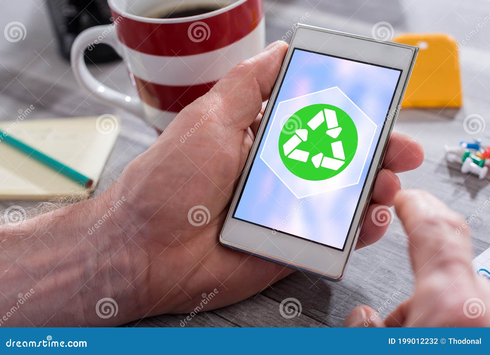 Recycling Concept on a Smartphone Stock Photo - Image of arrow, design ...