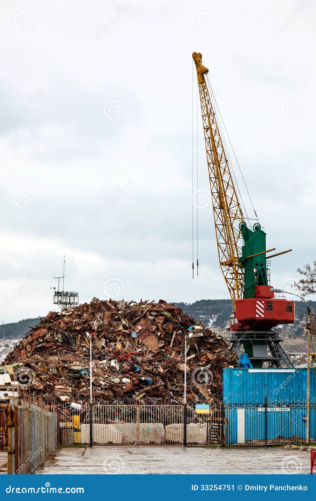 Recycling, Loading Scrap Metal Stock Image - Image of heap, mechanical ...