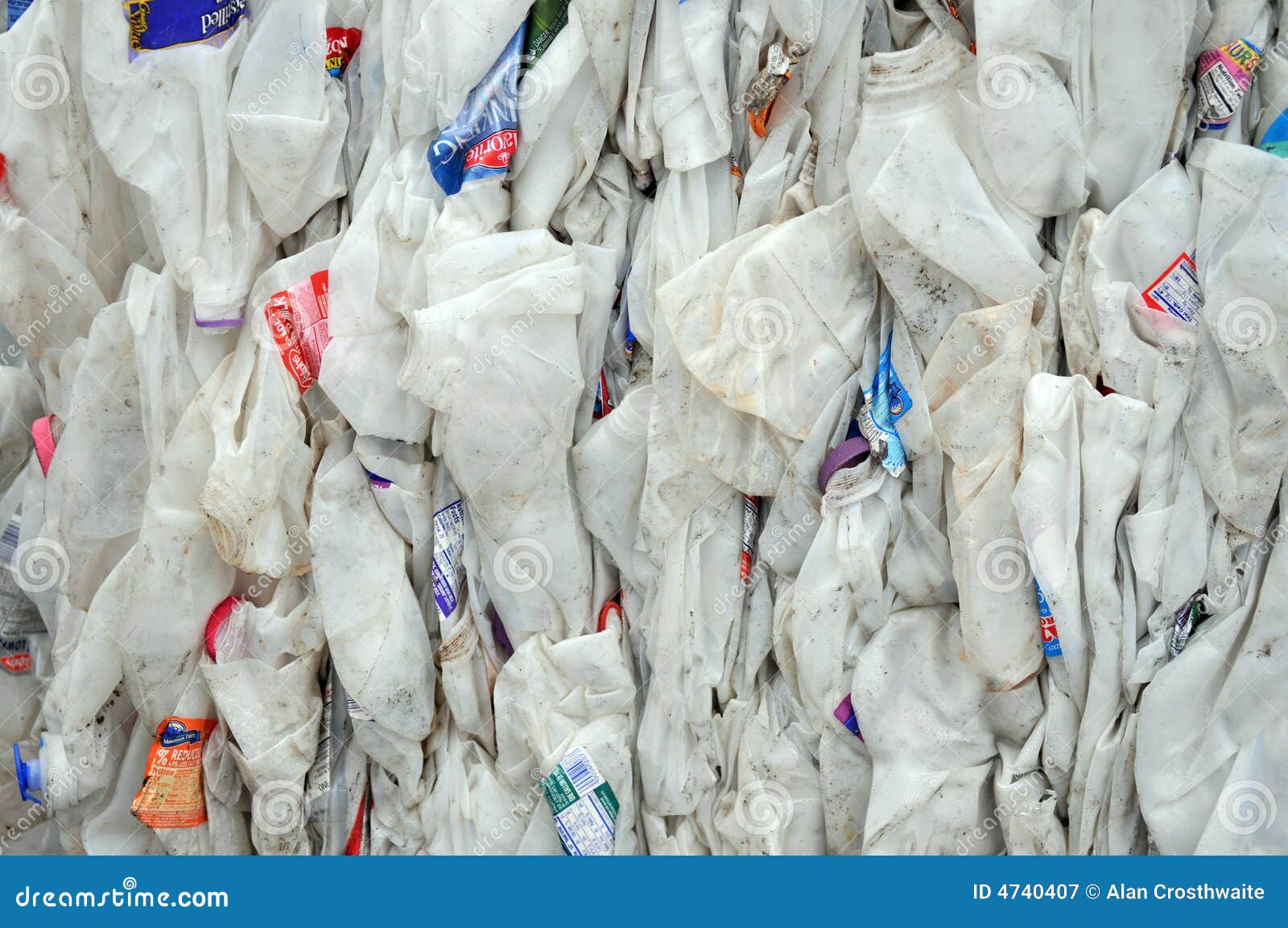 Recycling plastic editorial photography. Image of ecologic - 4740407