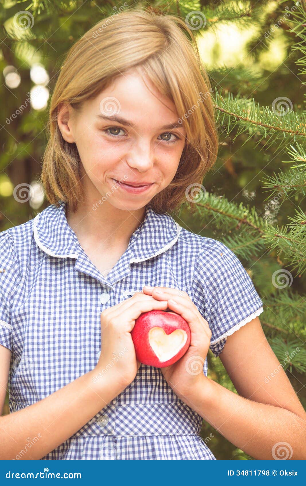 Red apple with heart shape stock photo. Image of freshness - 34811798