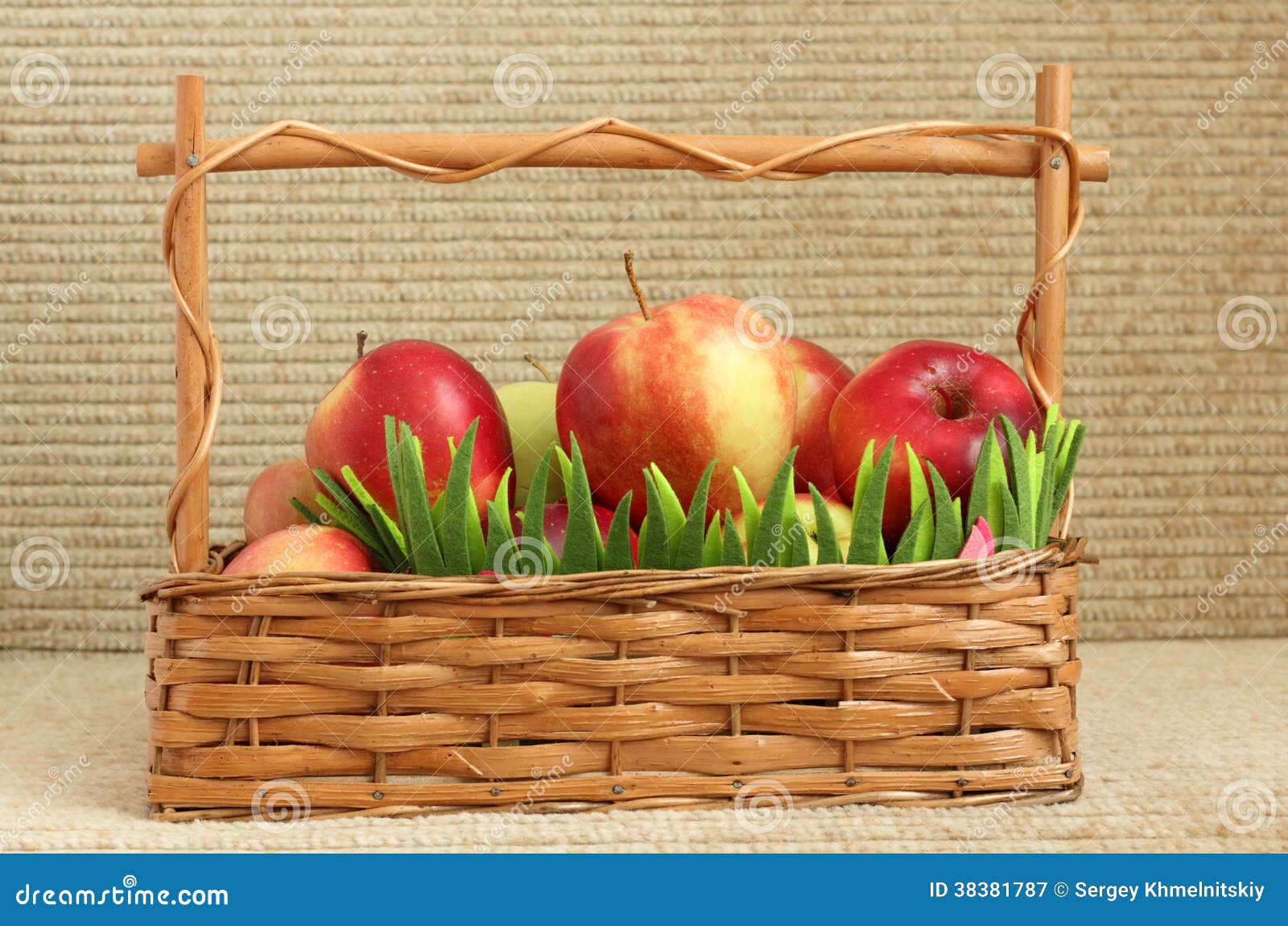 Red apples in a basket stock image. Image of freshness - 38381787