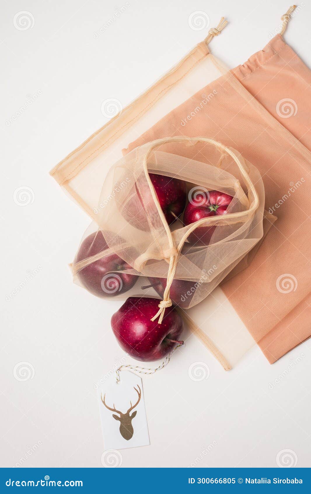 Red Apples in a Reusable Bag Stock Image - Image of produce ...