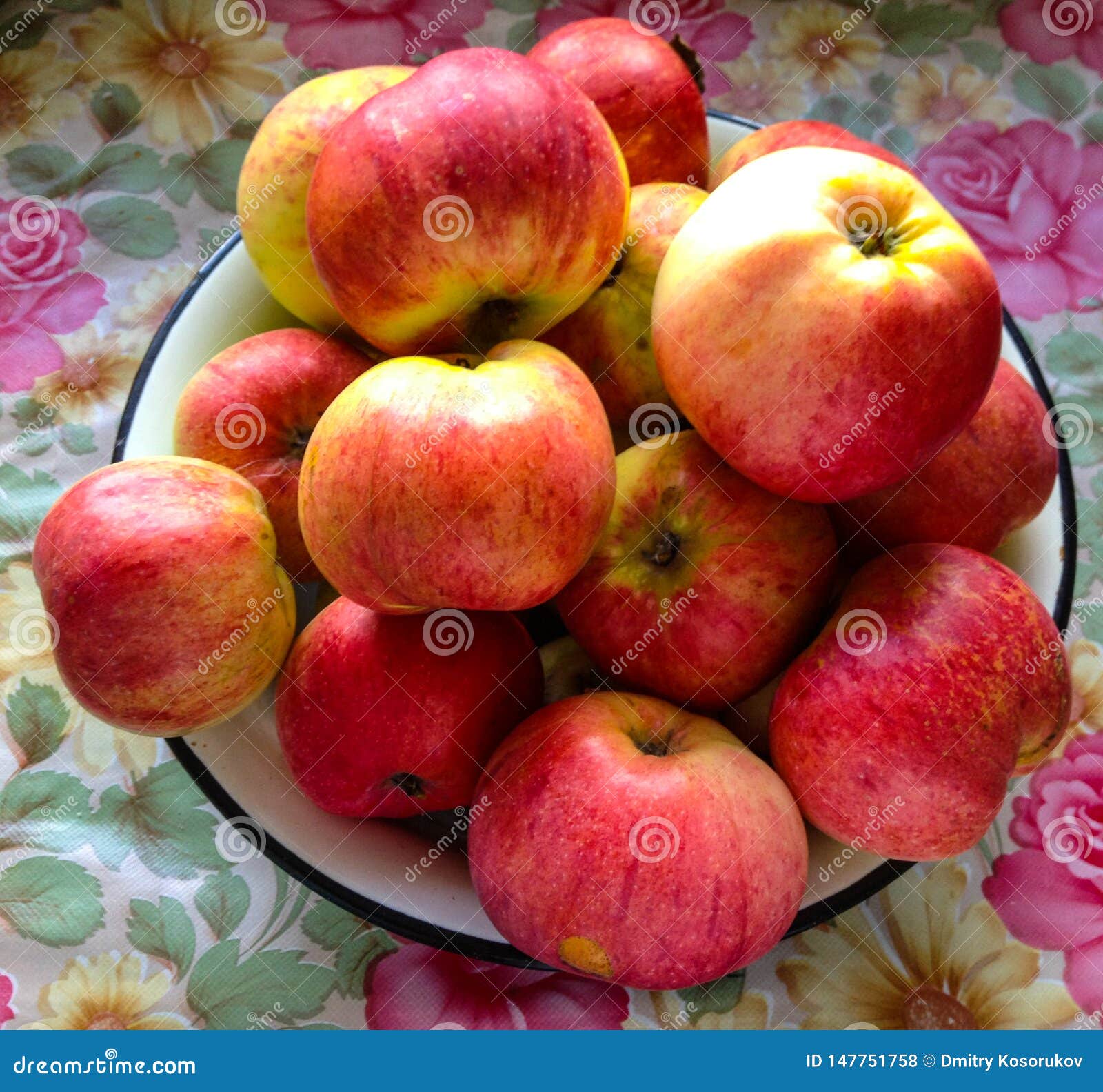 Red apples on the table stock photo. Image of season - 147751758