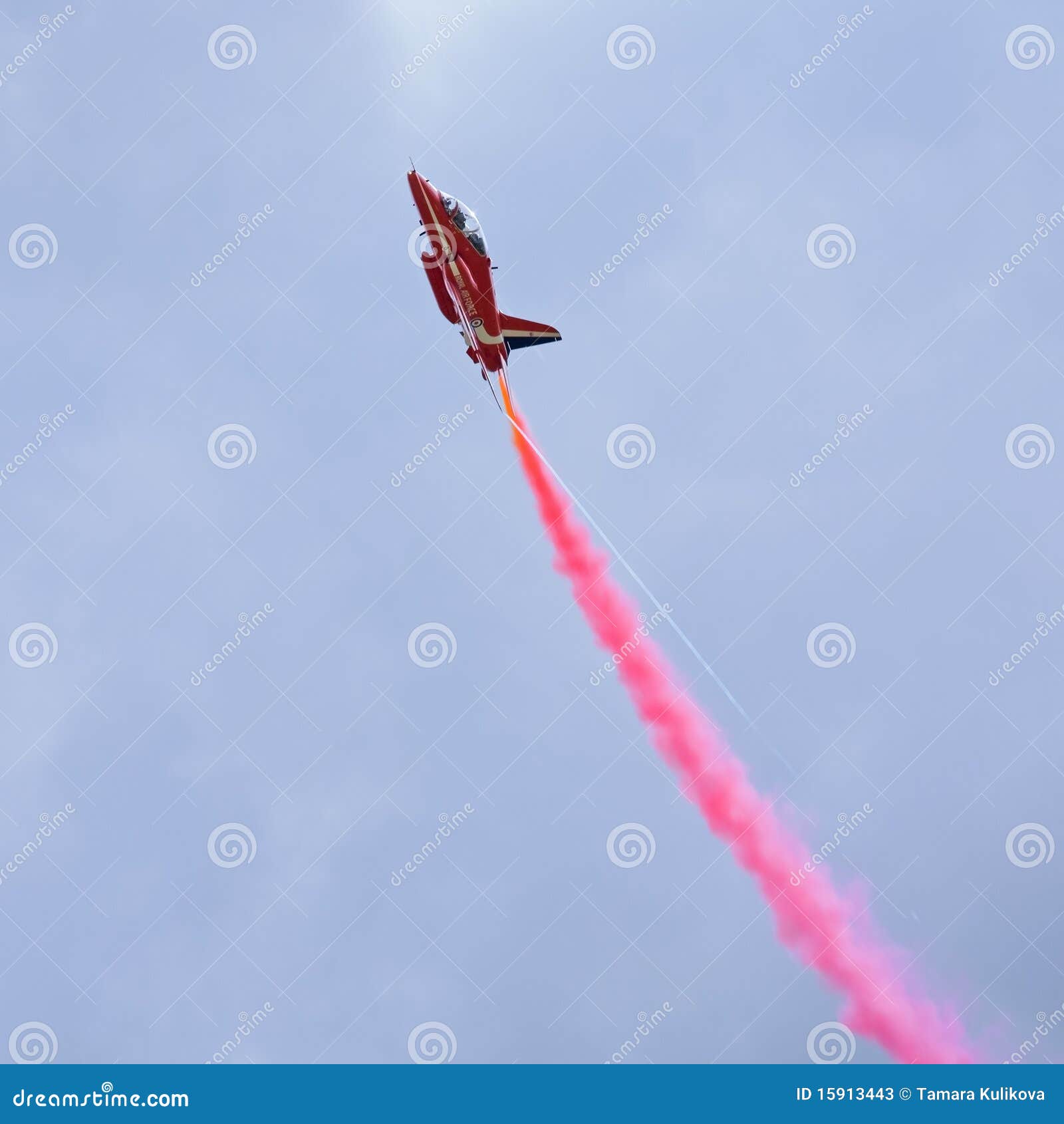Red arrows editorial stock photo. Image of wing, hawk - 15913443