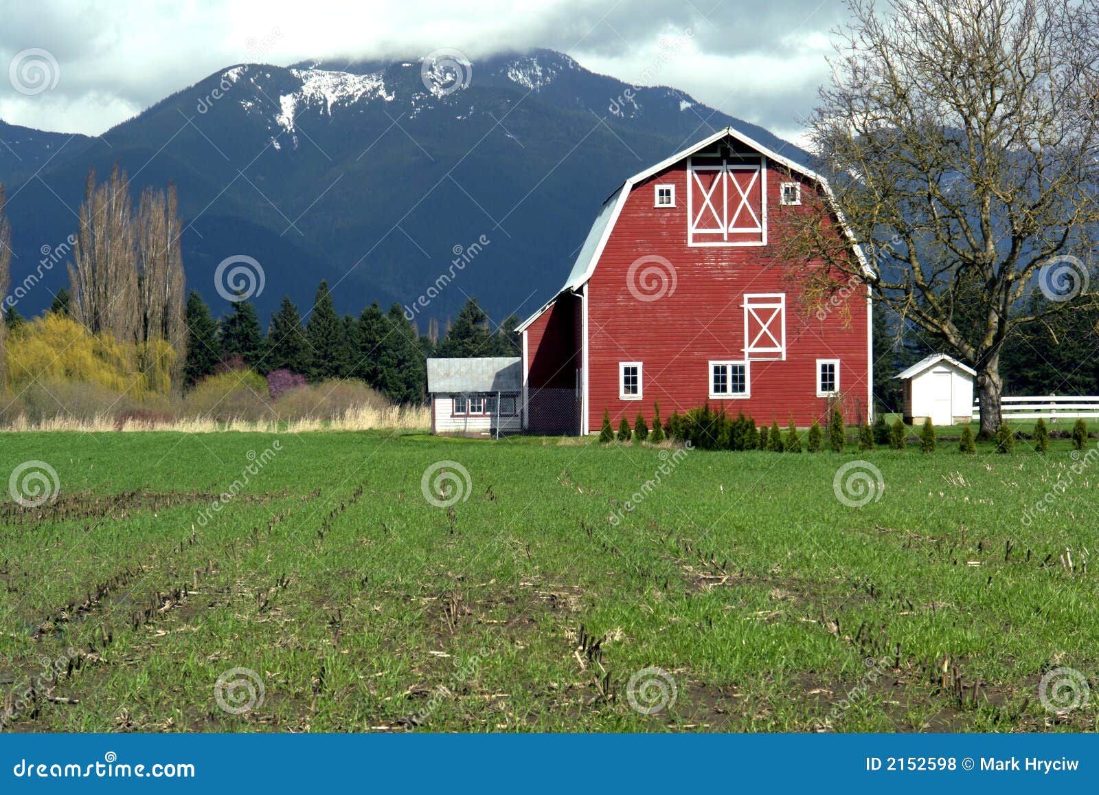 Red Barn stock photo. Image of spring, stable, farm, barn - 2152598
