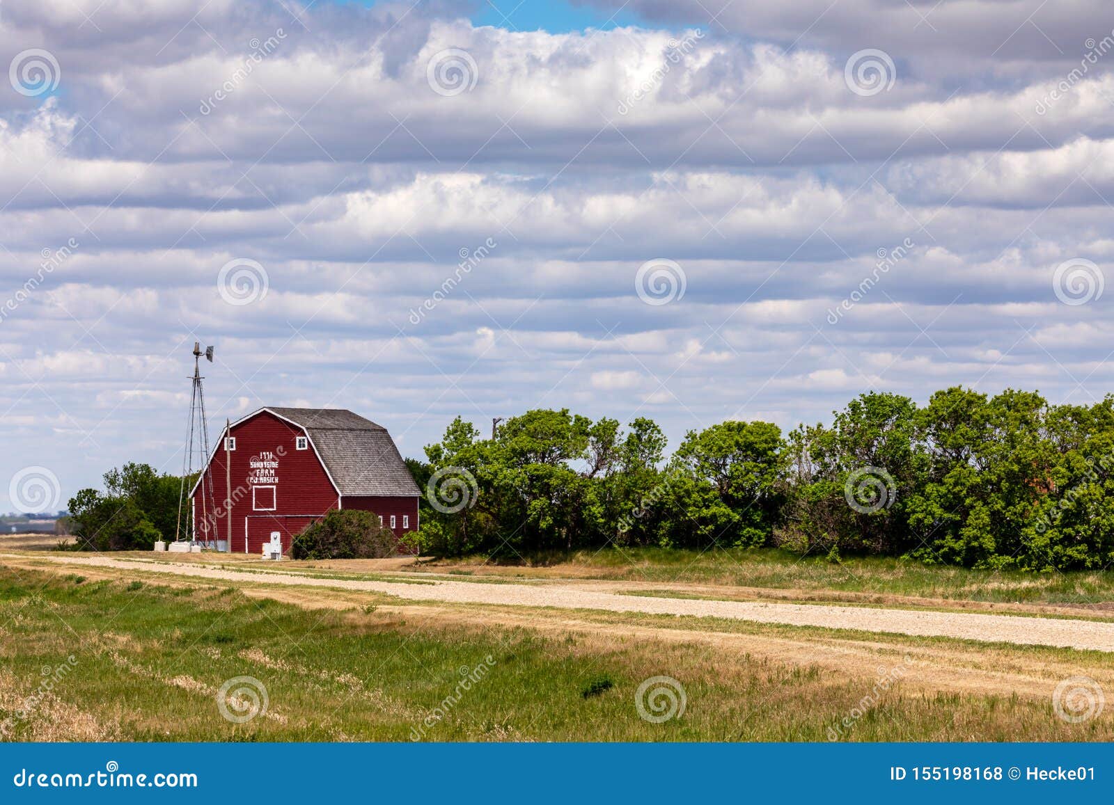 Red Barn and Farm in Canada Editorial Stock Photo - Image of rural ...