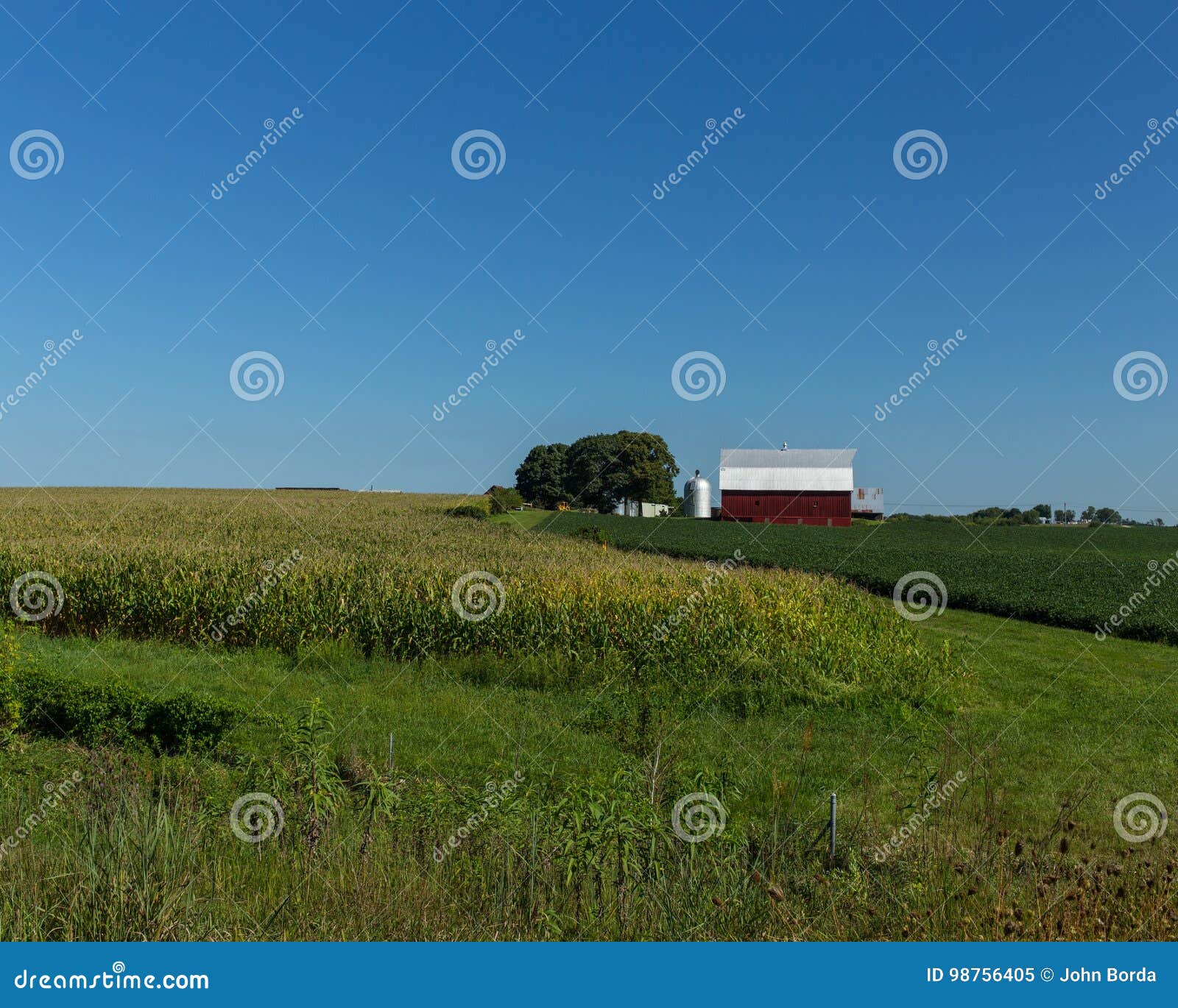 Red barn in the field stock image. Image of roof, nature - 98756405