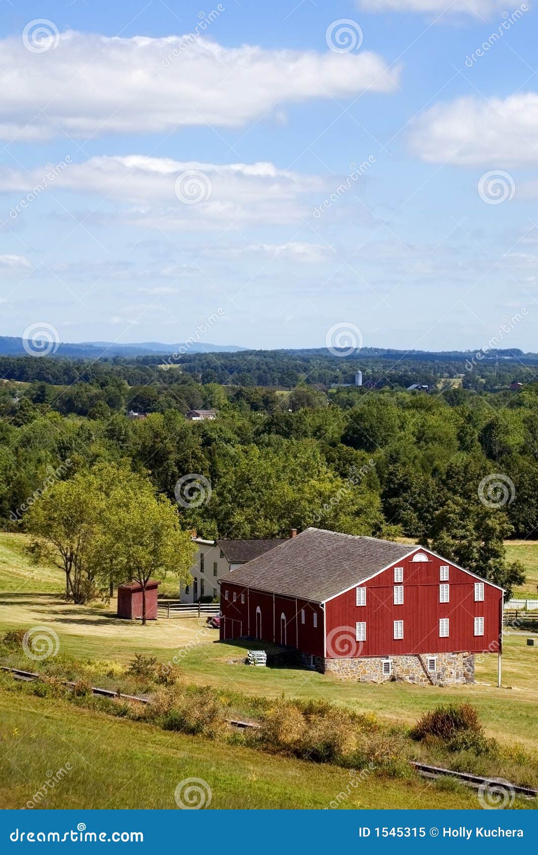 Red Barn Gettysburg Pennsylvania Vertical Stock Image - Image of ...