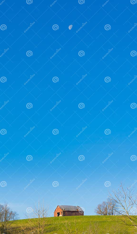 Red Barn with Moon stock image. Image of grow, kentucky - 140719753