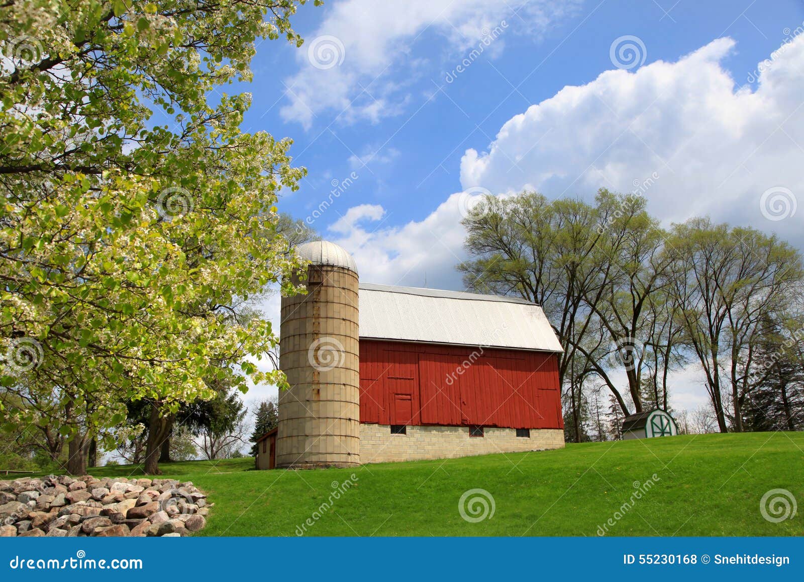 Red barn stock photo. Image of grass, paddock, green - 55230168