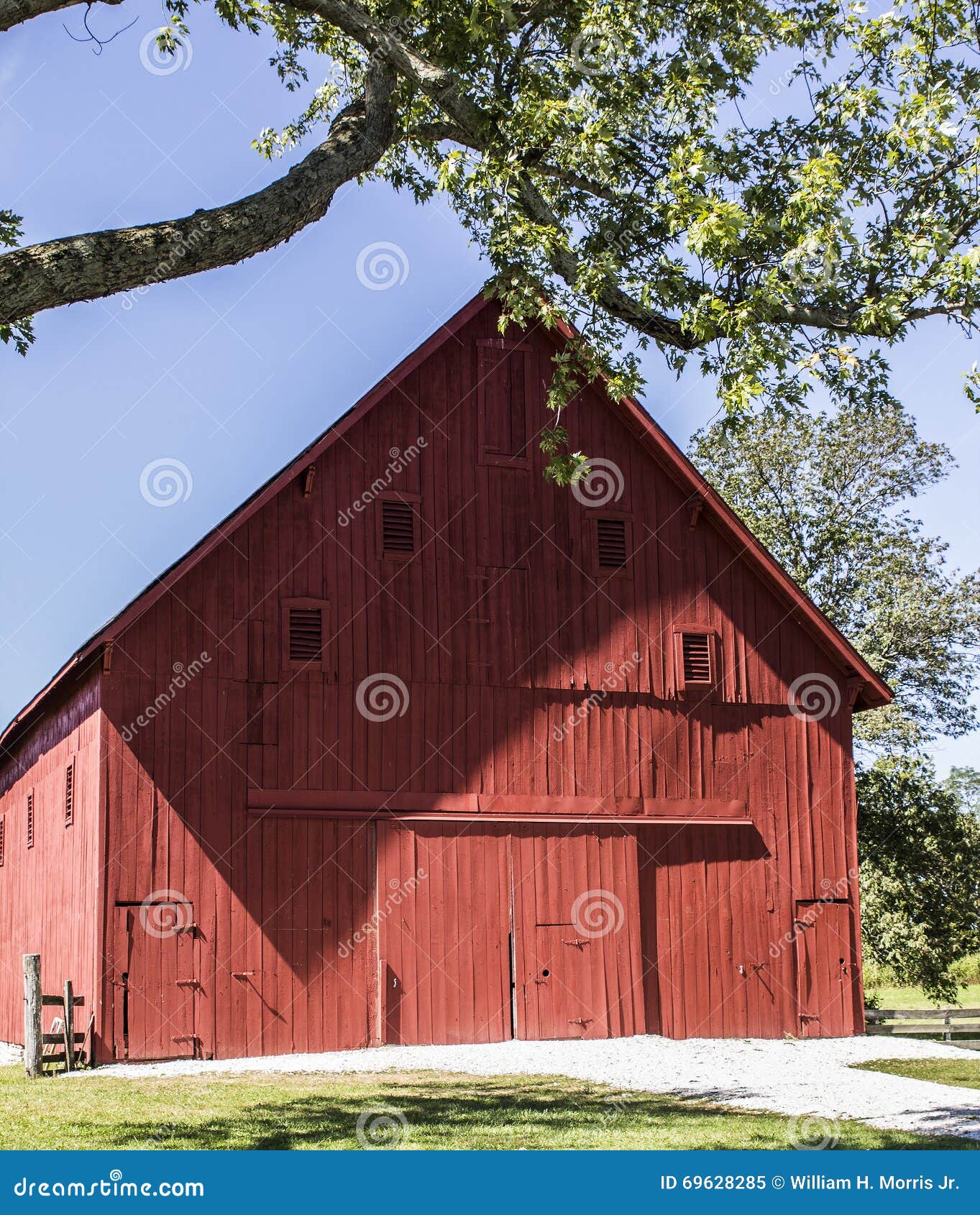 Red Barn stock image. Image of farming, summer, barn - 69628285