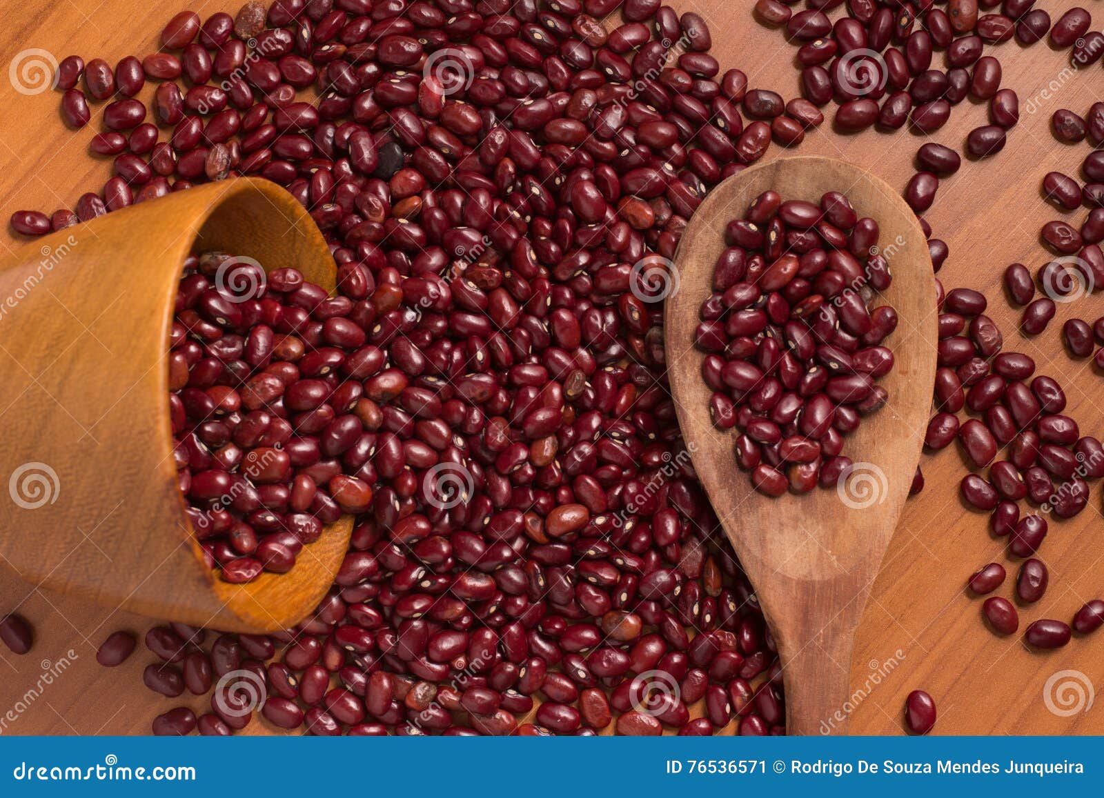Red beans into a spoon stock image. Image of vegetarian - 76536571