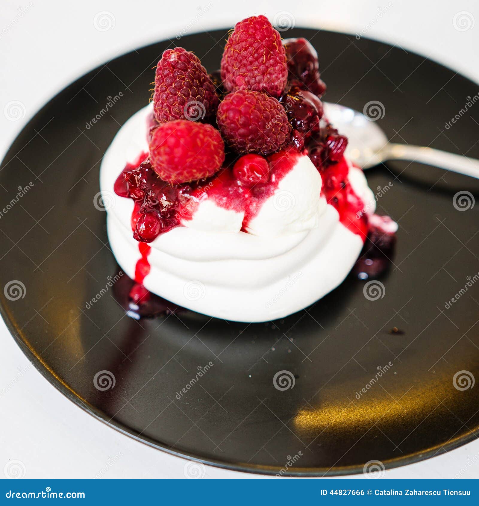 Red berries pavlova stock photo. Image of baking, berries - 44827666