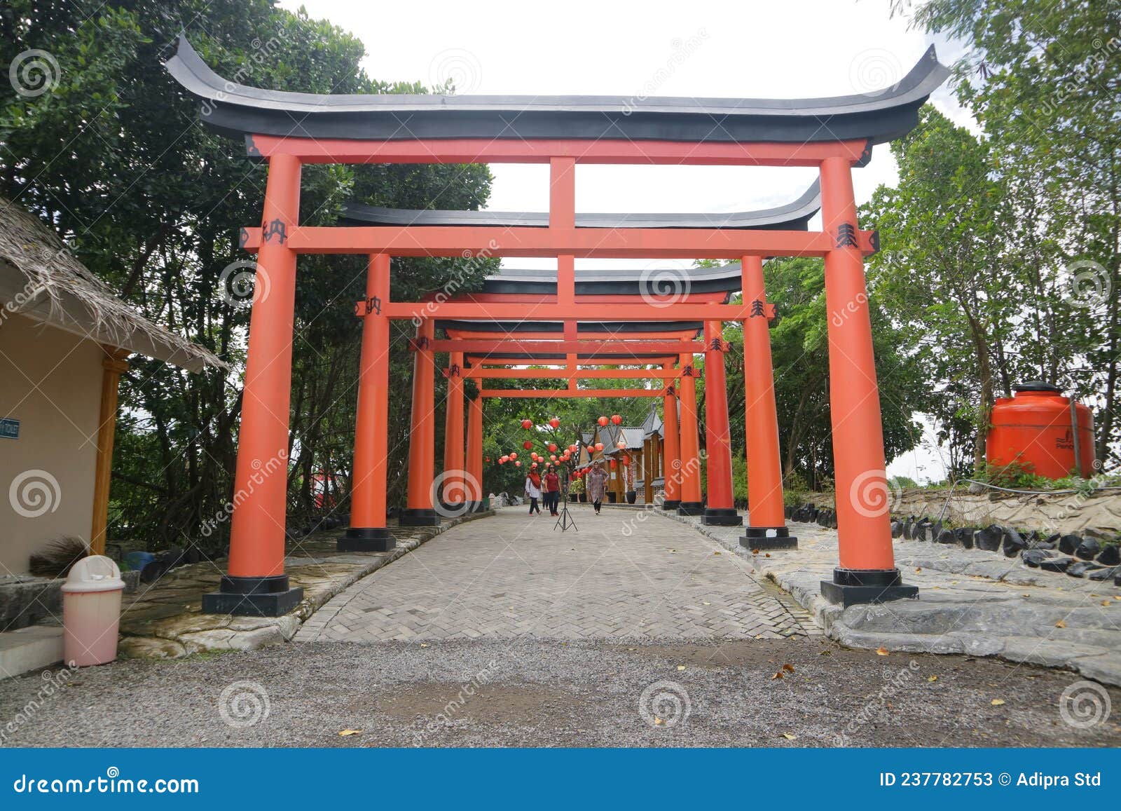Red Border Arch with Chinese Style Editorial Stock Photo - Image of ...