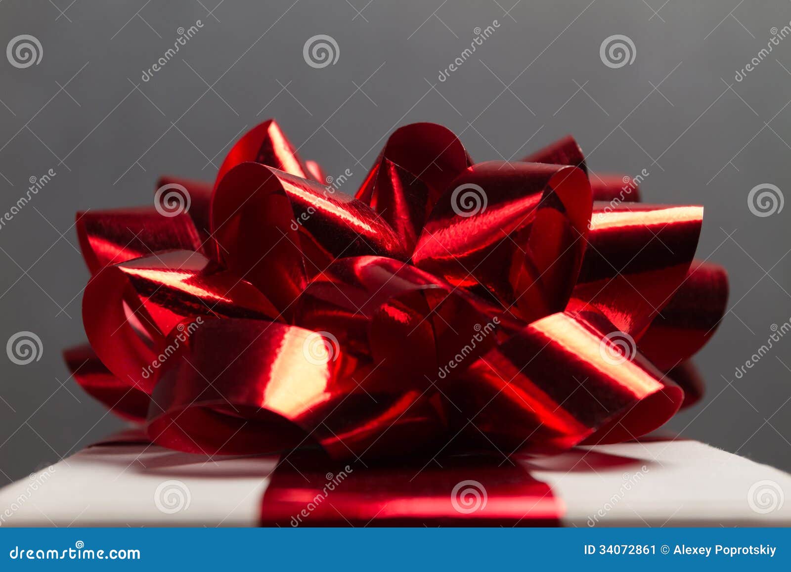 Red bow gift box stock image. Image of satin, wrapping - 34072861