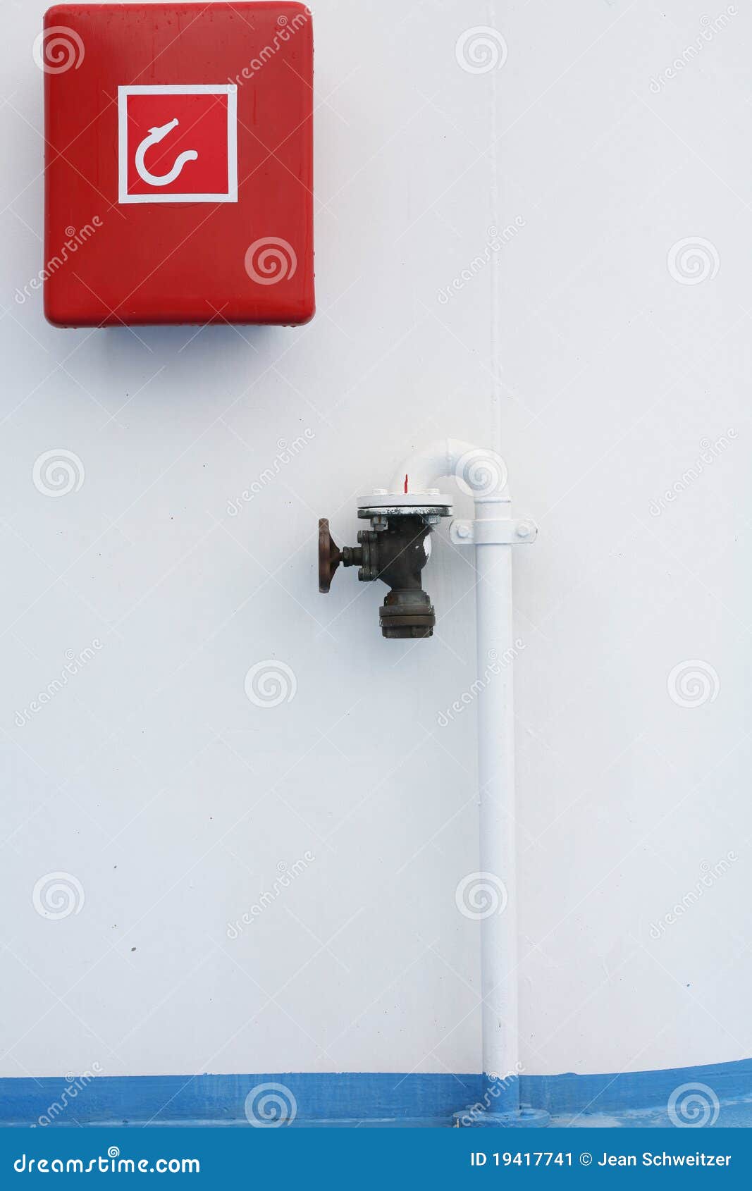 Red box stock image. Image of pipe, abstract, architectural - 19417741