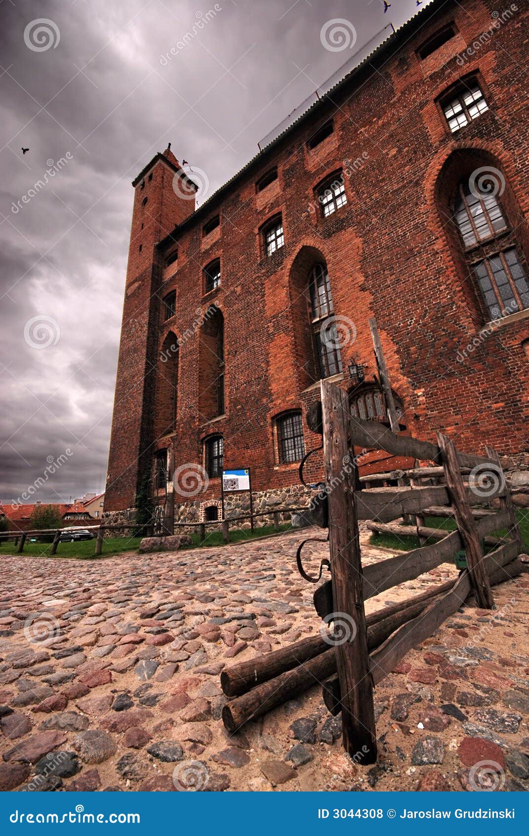 Red brick castle stock photo. Image of wall, paving, travel - 3044308
