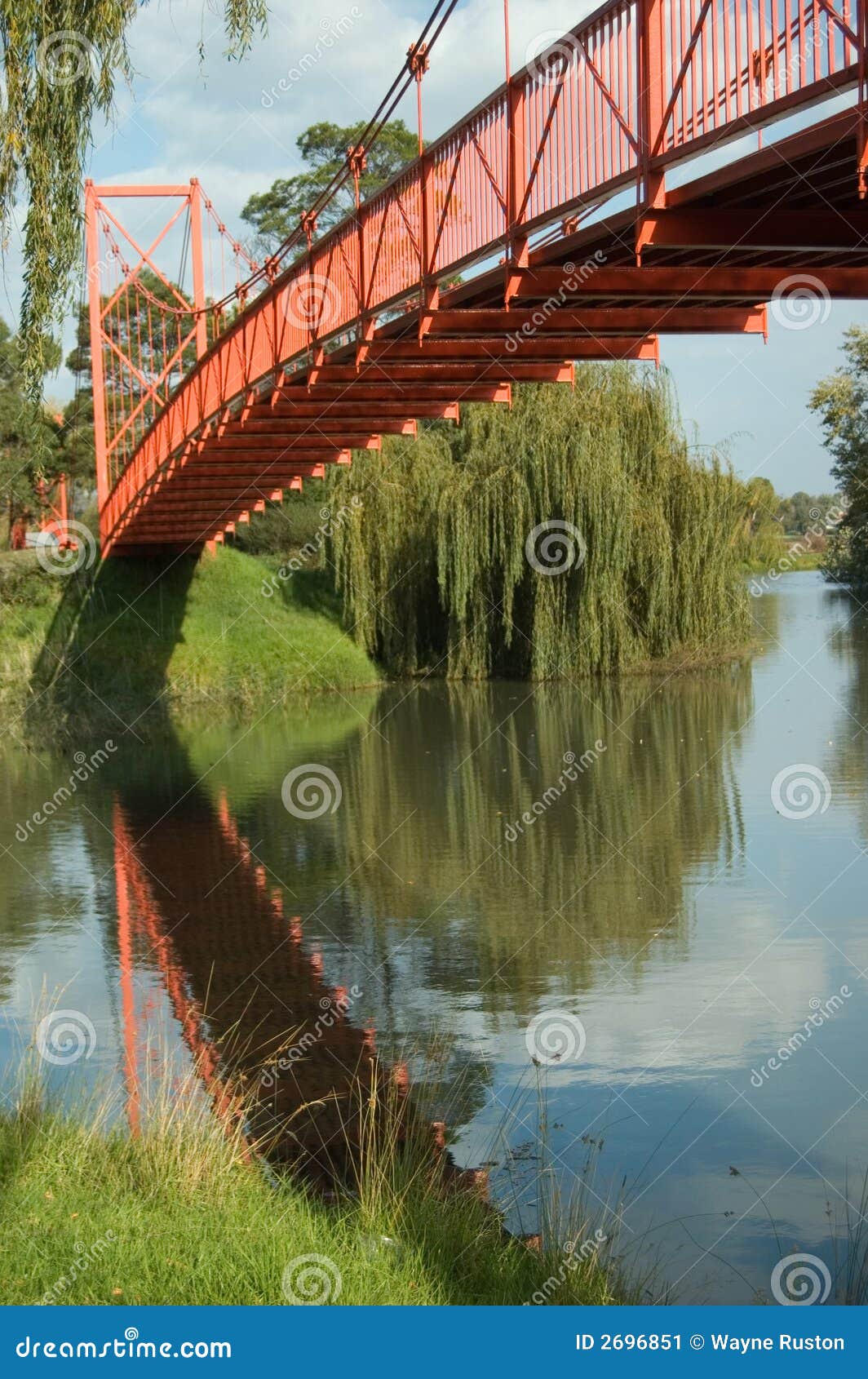 Red Bridge stock image. Image of spanning, melbourne, colourful - 2696851