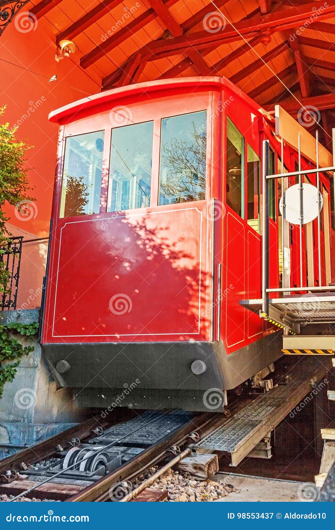 Red Cable Car in Summit Station Stock Image - Image of detail, house ...
