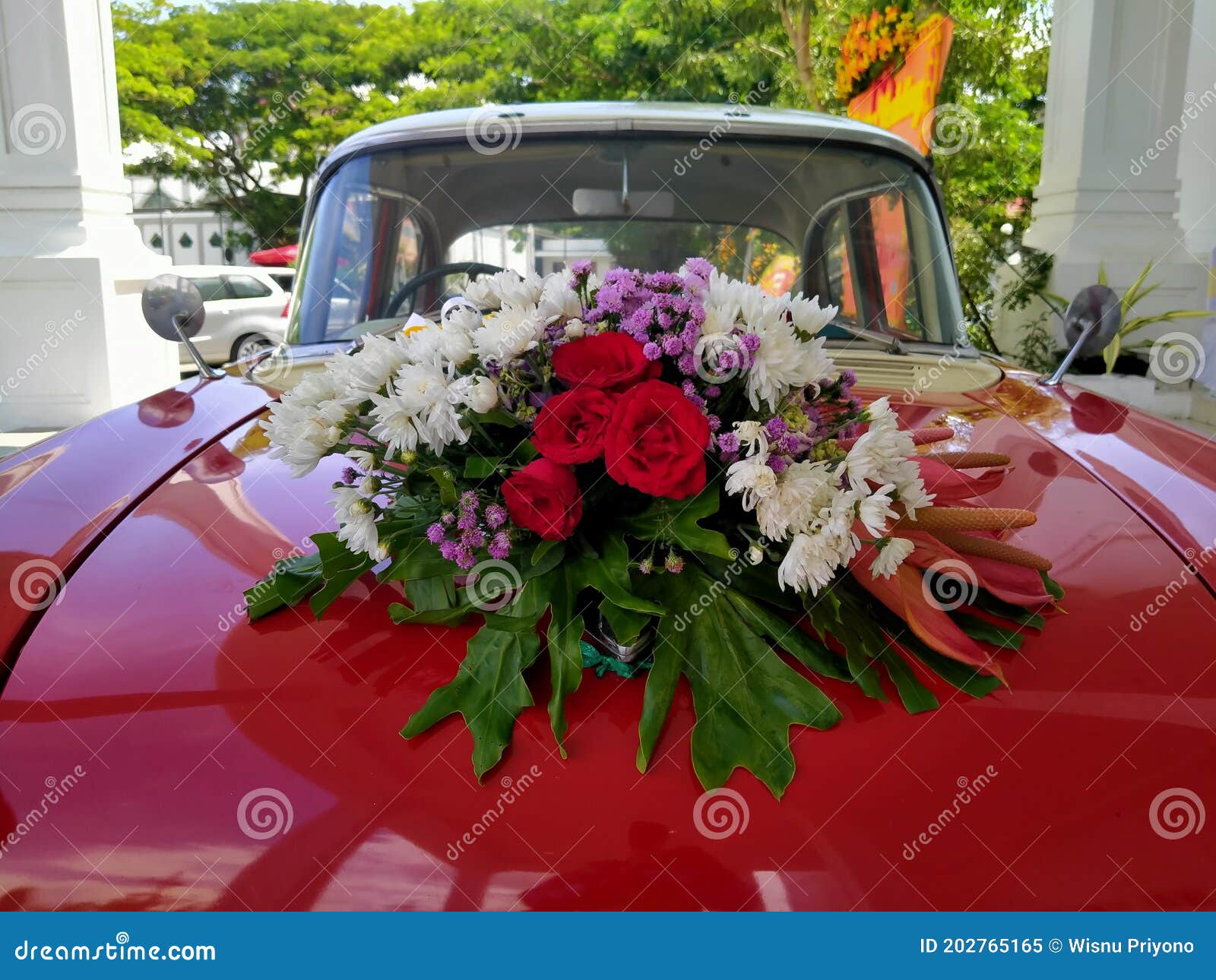 Red car with banquet editorial image. Image of flower - 202765165