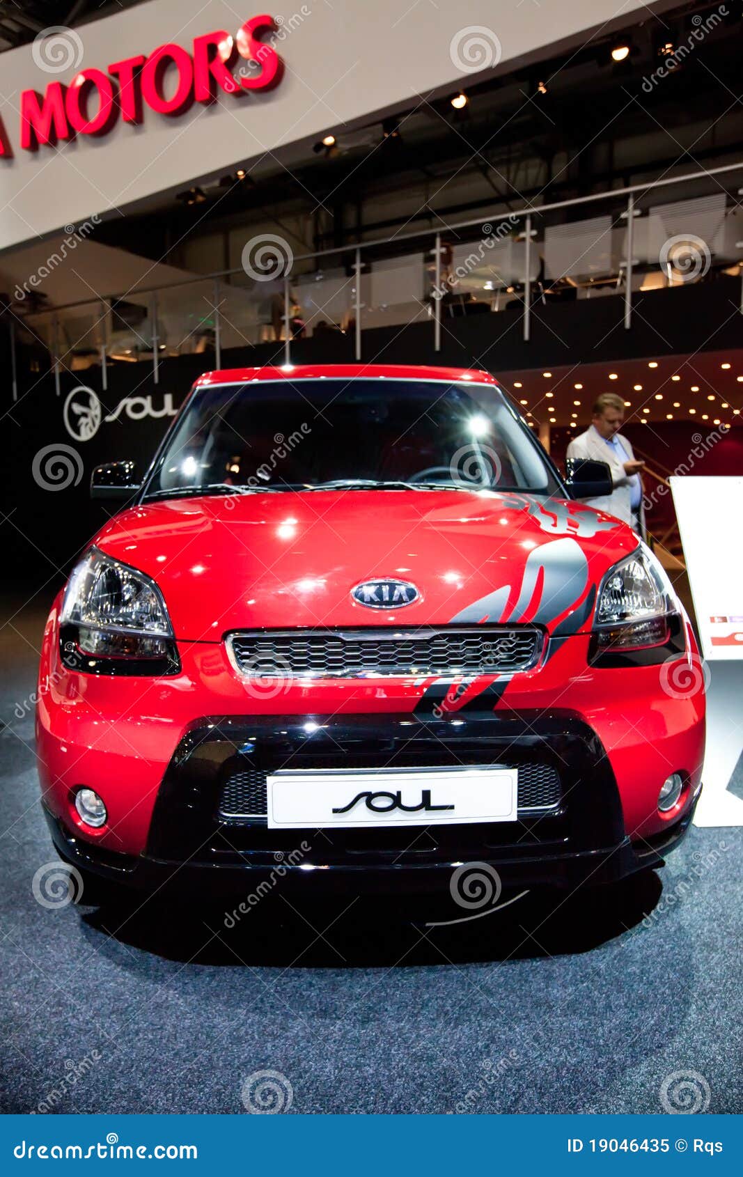 Red car Kia Soul editorial image. Image of light, transport - 19046435