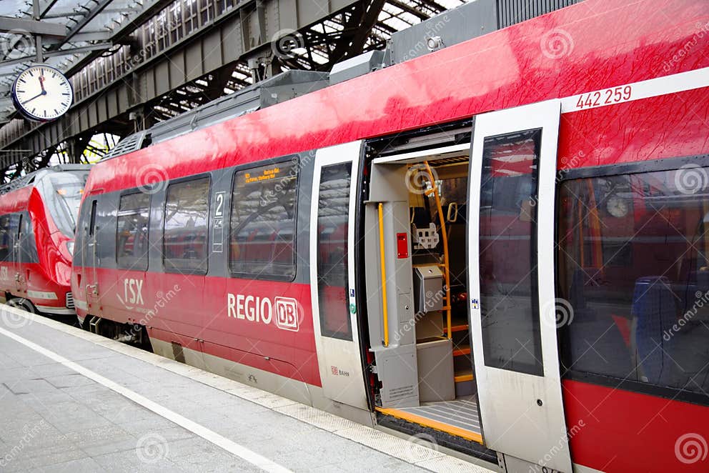 Red Carriages of Shuttle Train on Train Station Editorial Stock Photo ...