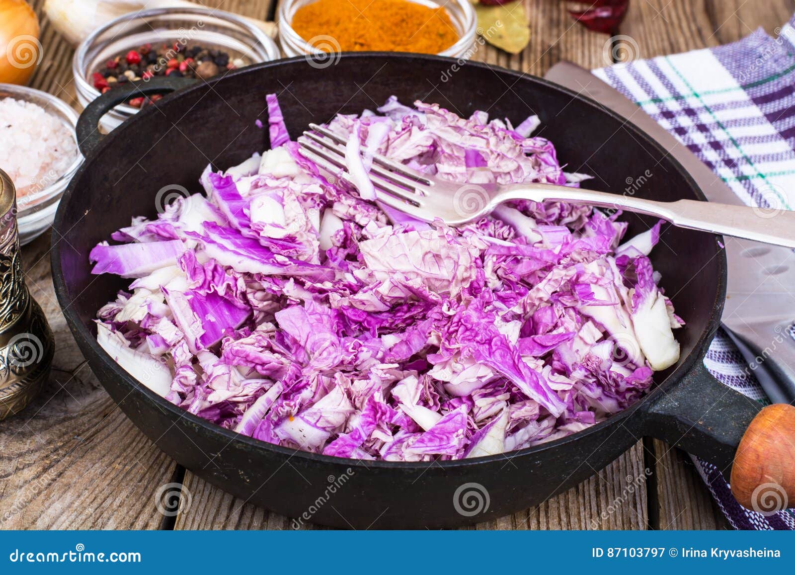 Red Chinese cabbage in pan stock image. Image of healthy - 87103797