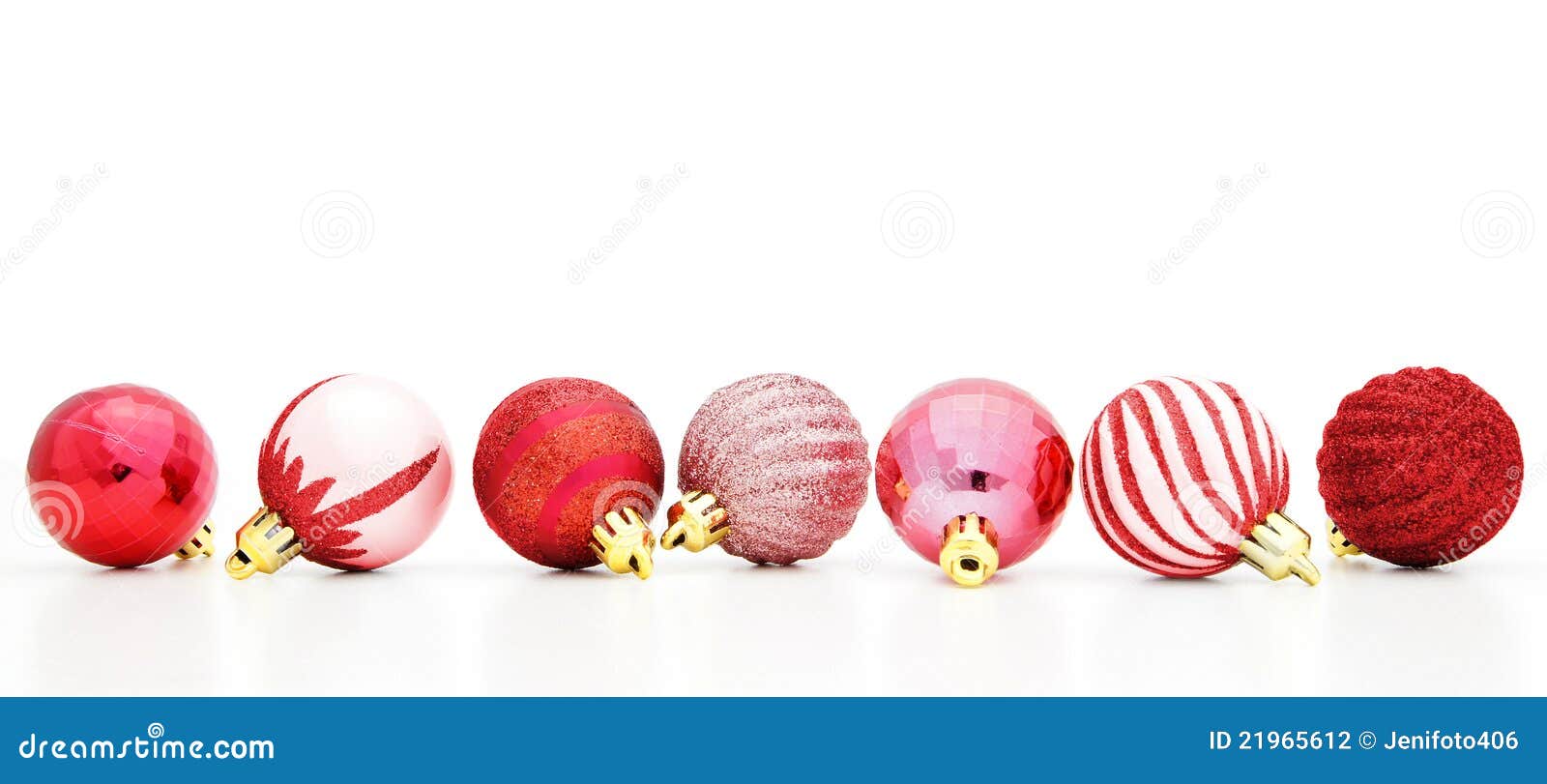 Red Christmas Bauble Border Stock Photo - Image of home, objects: 21965612