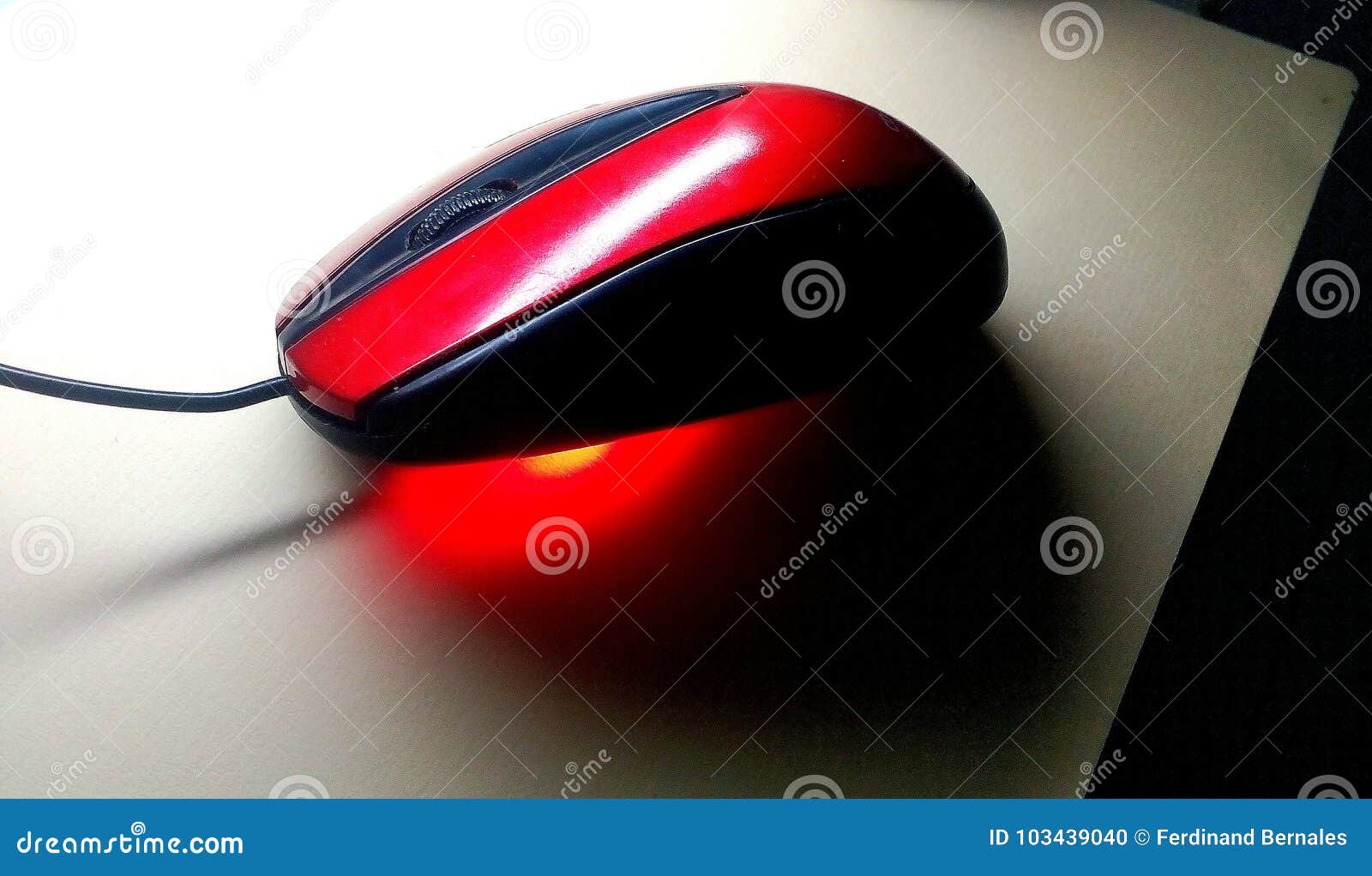 Red Computer Mouse stock photo. Image of computer, lights - 103439040