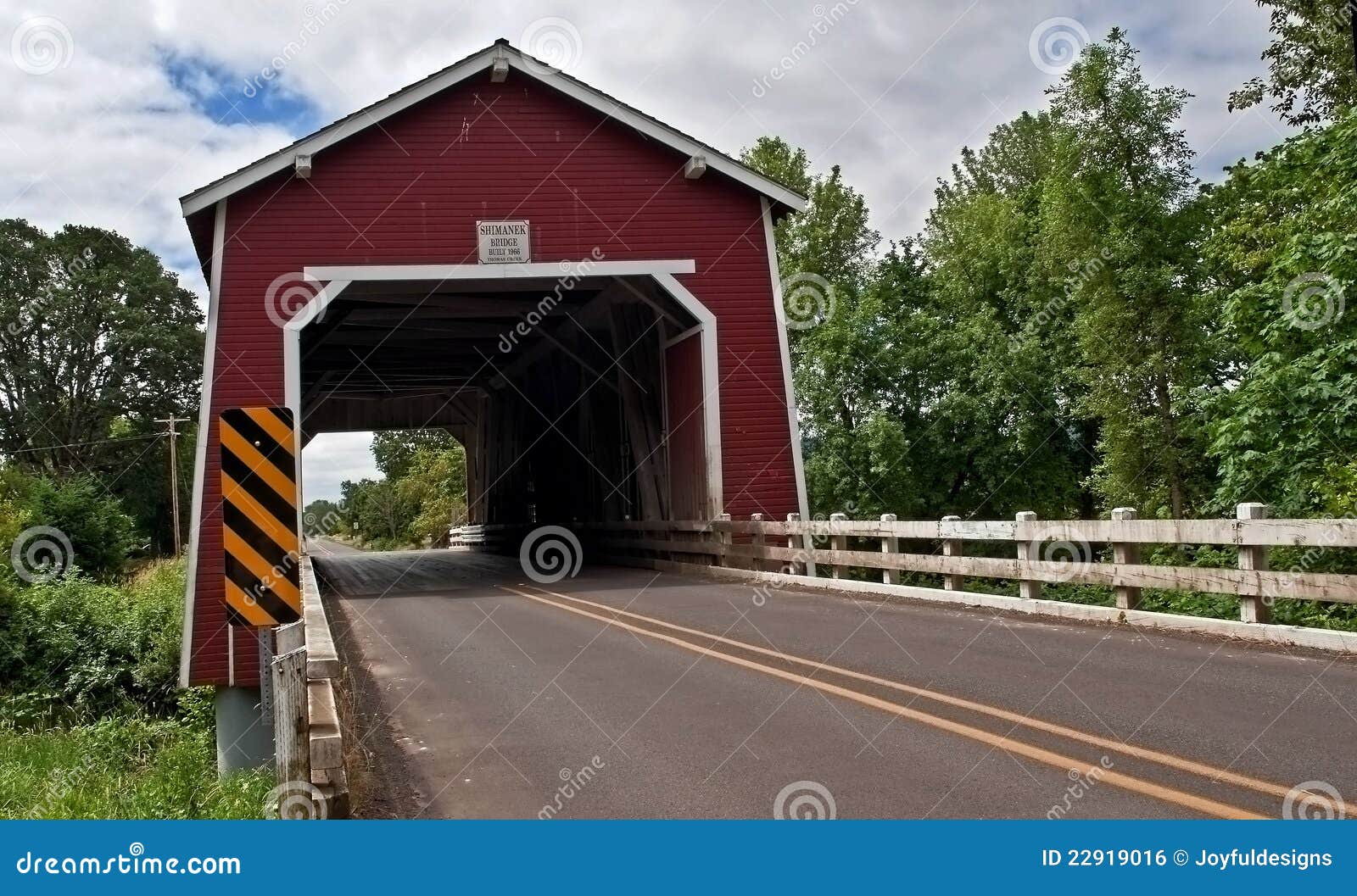 Red Covered Bridge - Shimanek Stock Photo - Image of covered, landmark ...