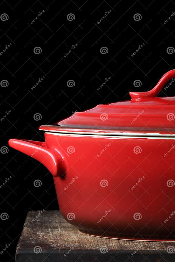 Red Crock Pot stock image. Image of empty, cooking, dish - 10868025