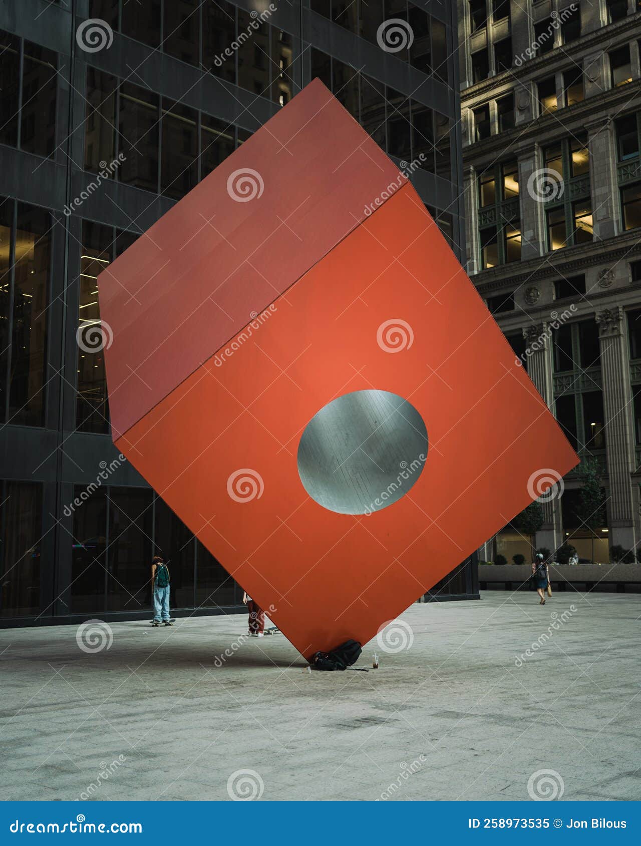 Red Cube, Manhattan, New York Editorial Image - Image of tints, street ...