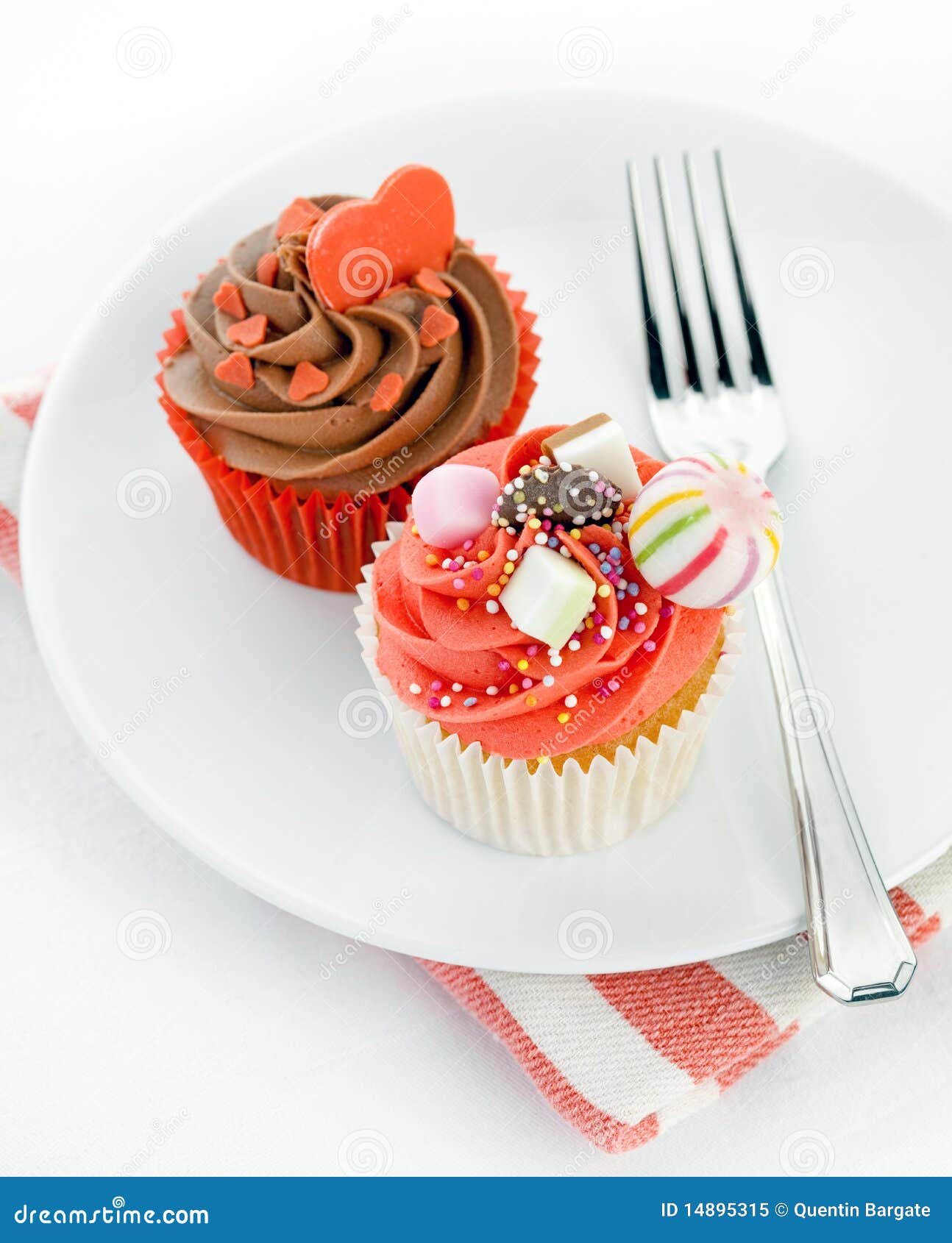 Red cup cakes stock image. Image of cupcake, buttercream - 14895315