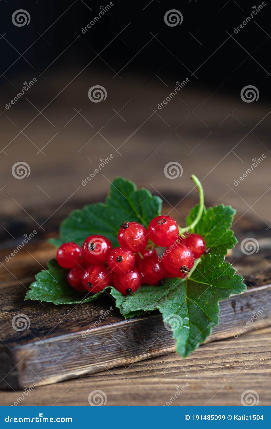 Red Currant with Leaves on Rustic Wooden Table Stock Image - Image of ...