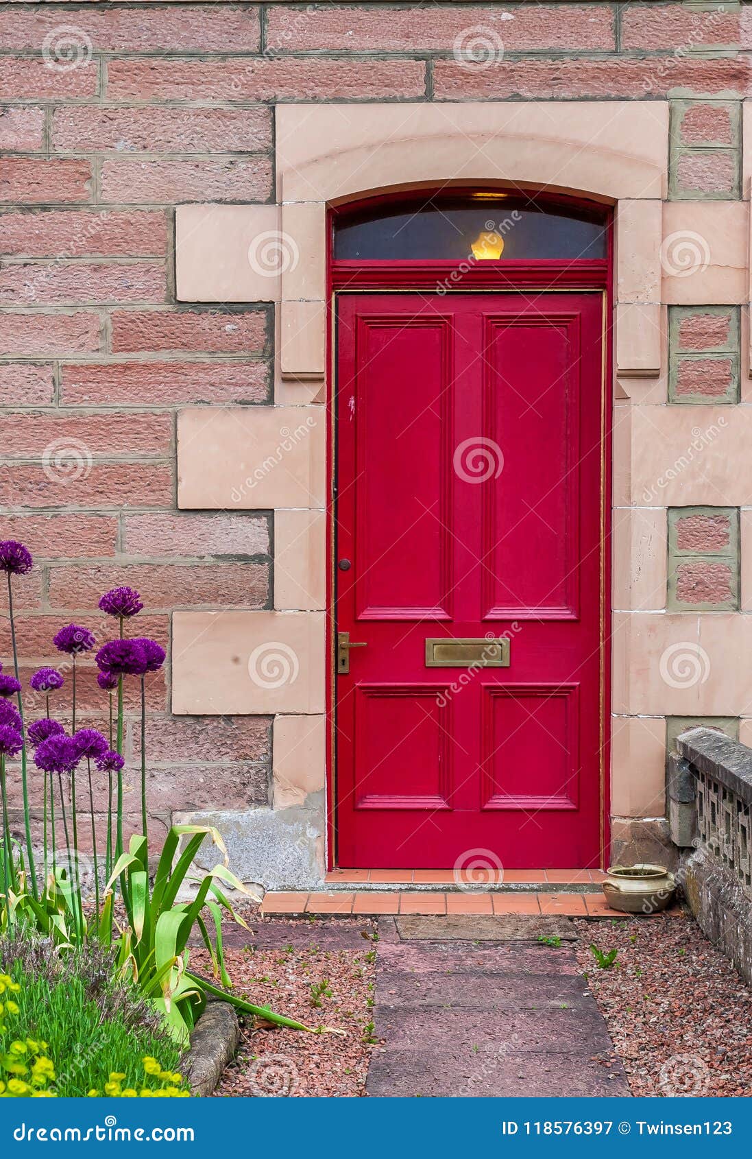 Red Door in Old House in Scotland Stock Image - Image of houses, color ...