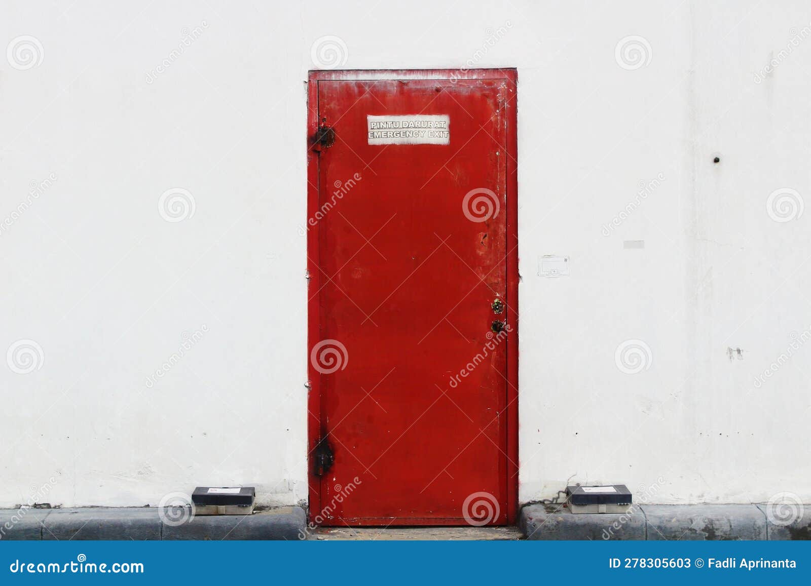 Red Door stock image. Image of door, architecture, abstract - 278305603
