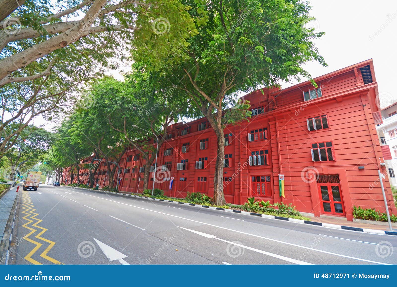 Red Dot Design Museum, Singapore Editorial Photo - Image of downtown ...