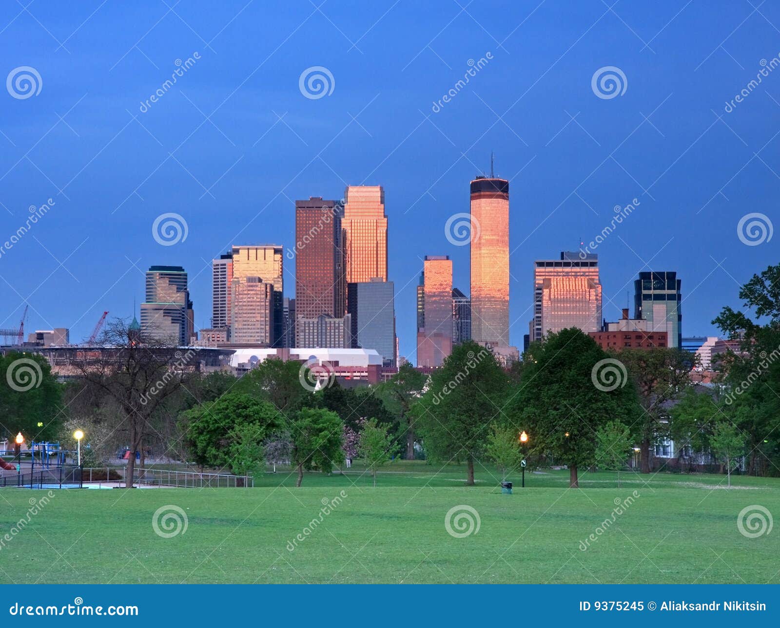 Red Downtown Minneapolis Reflection Stock Image - Image of minneapolis ...