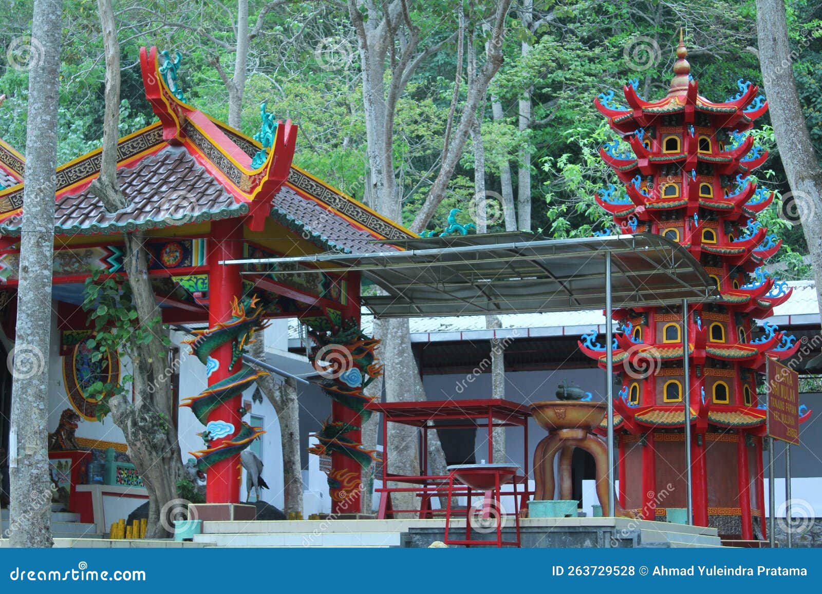 Red dragon pagoda to pray stock photo. Image of building - 263729528