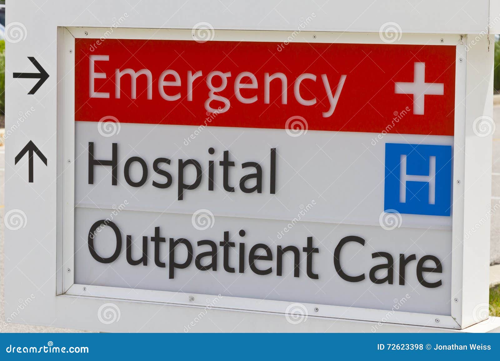 Red Emergency Sign at a Hospital Stock Photo - Image of enter, entrance ...