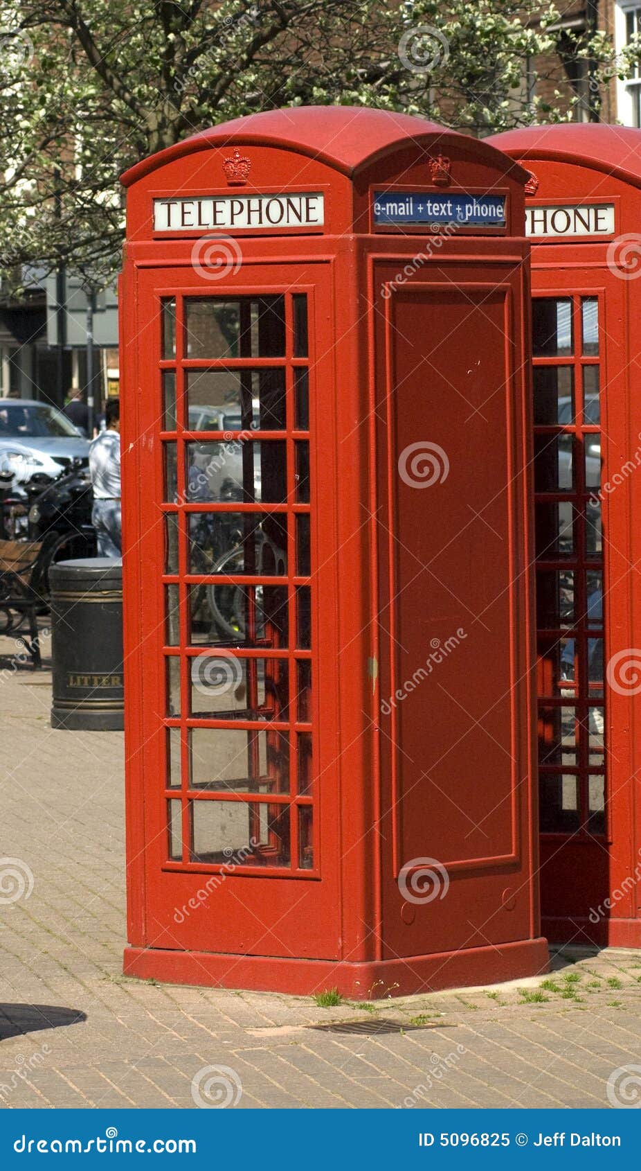 An Old English, Red Telephone Kiosk Stock Photography | CartoonDealer ...